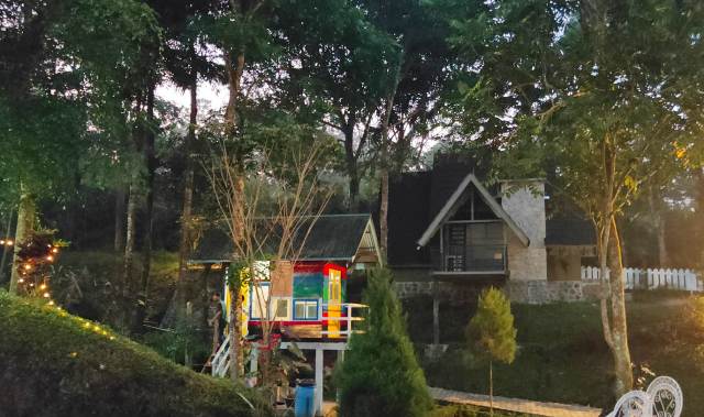 Villa Rumah Matahari Turi, Keindahan Tersembunyi dari Lereng Merapi ...